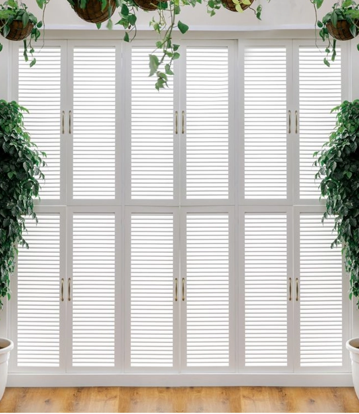 Louvered Window – SUNROOOF
